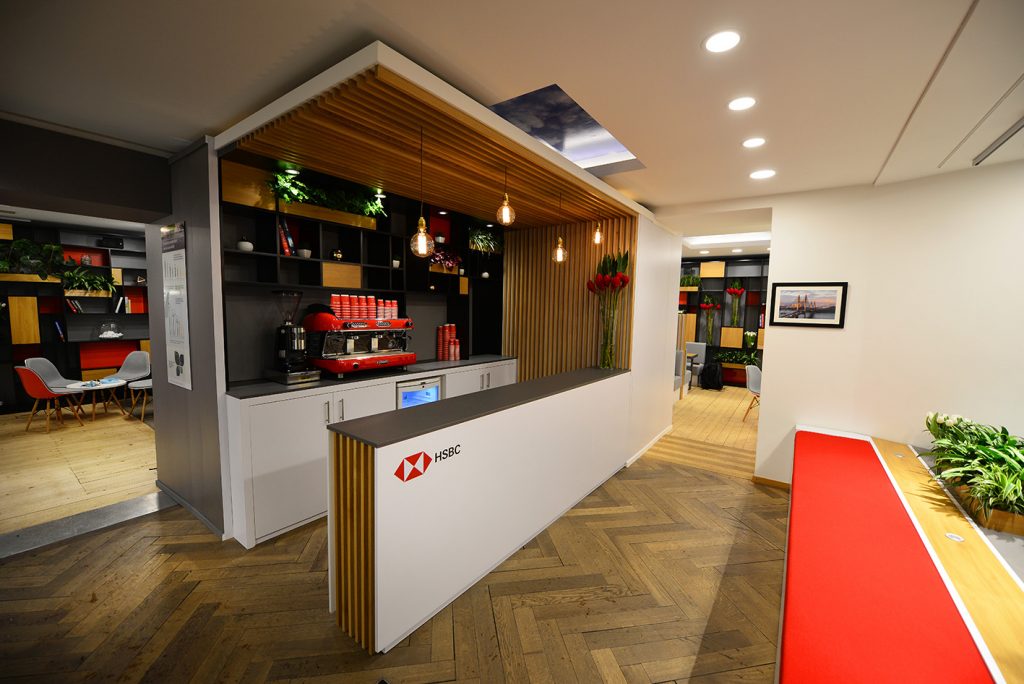 2LK Creates Experiential Pop-up Lounge for HSBC at World Economic Forum ...